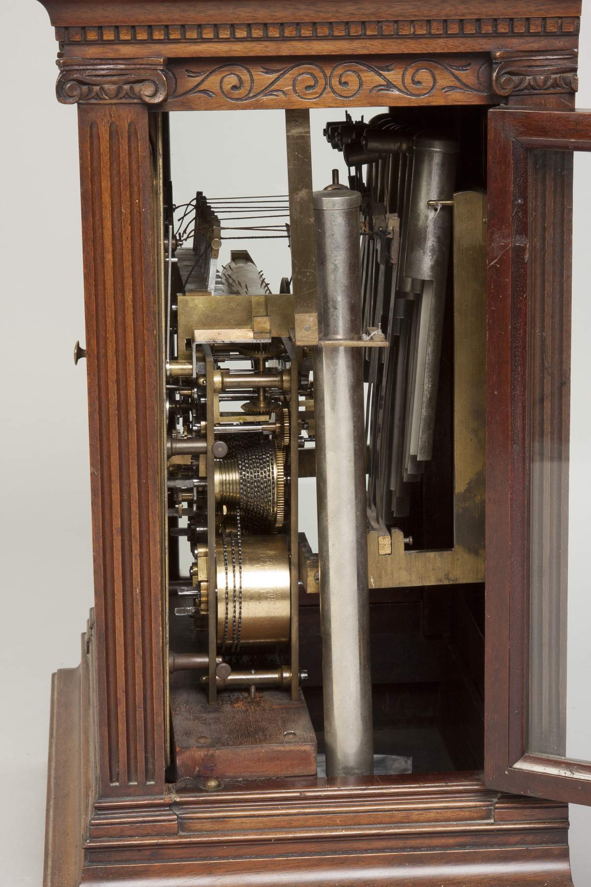 Elite Bracket Clock | Cottone Auctions