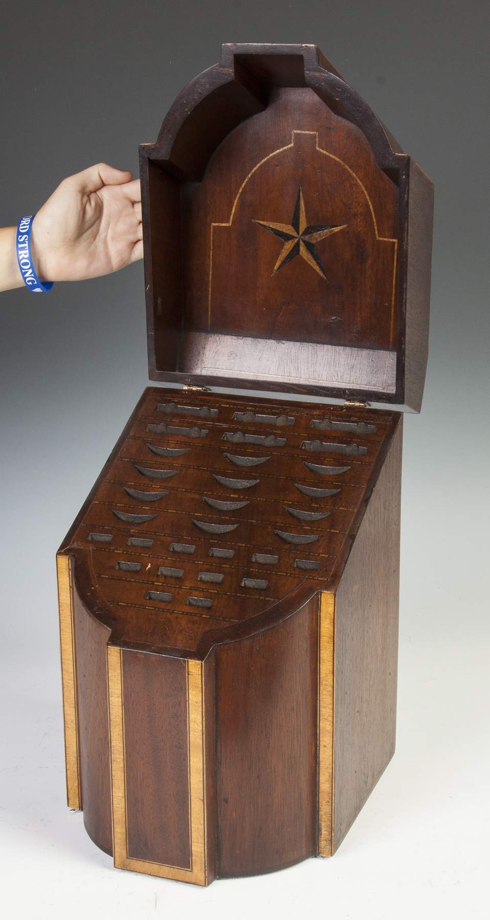 Banded Inlaid Mahogany Knife Box | Cottone Auctions
