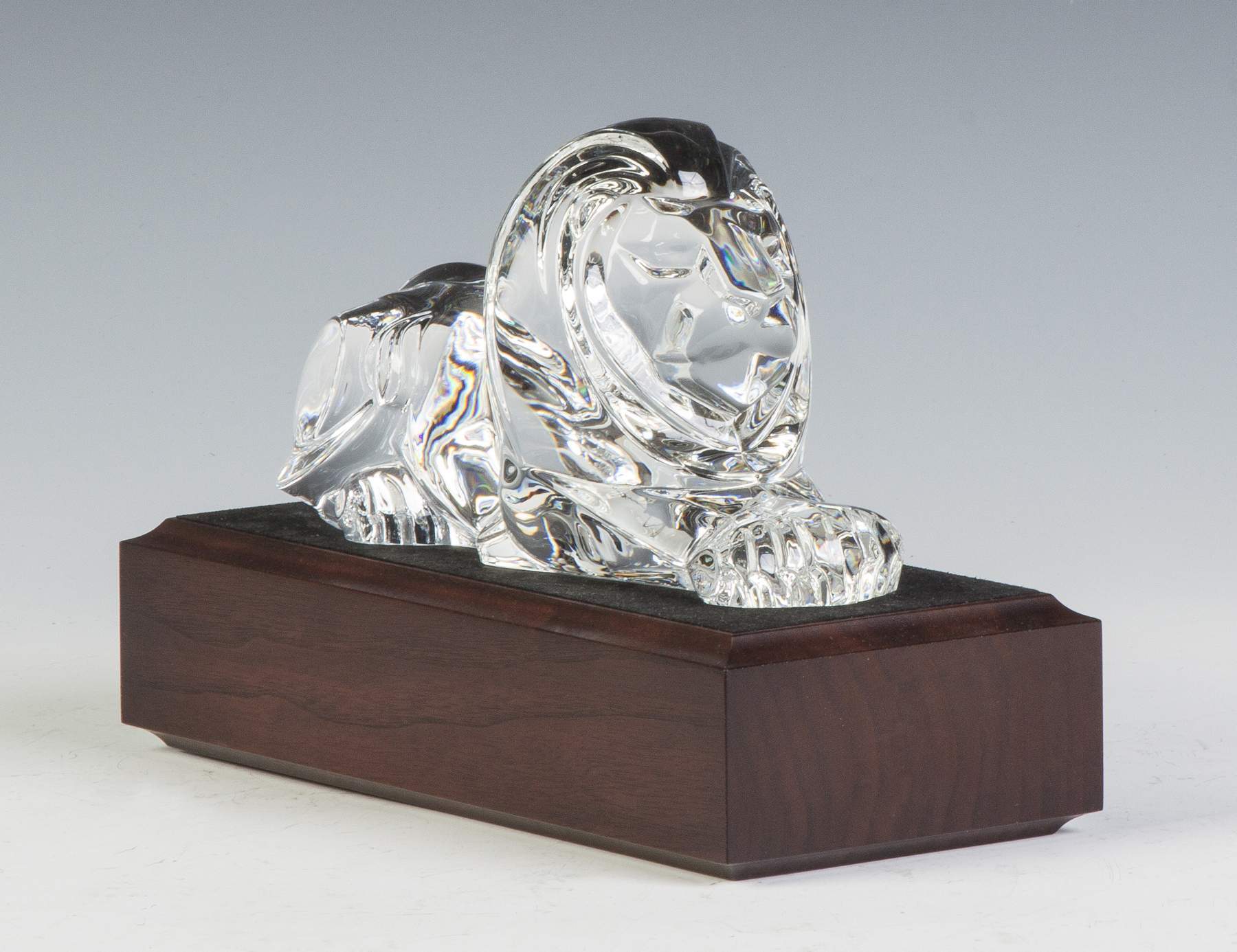 Steuben Crystal Lion | Cottone Auctions